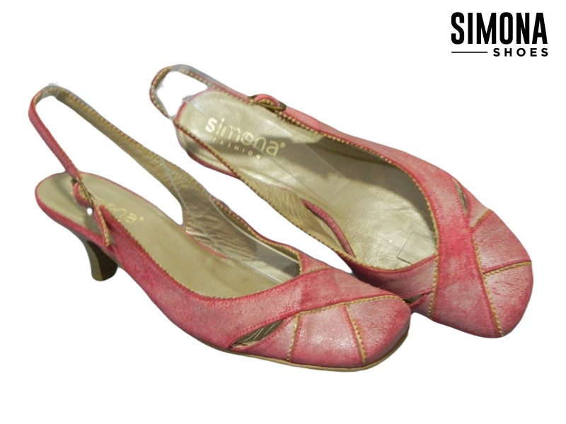 **SIMONA**savršene kao nove zatvorene sandale br.39