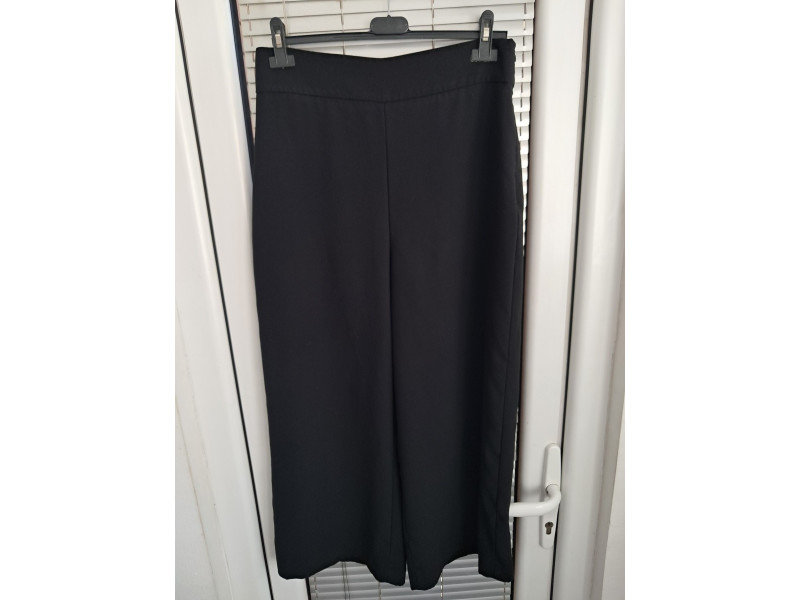 ZARA elegantne siroke pantalone vel L