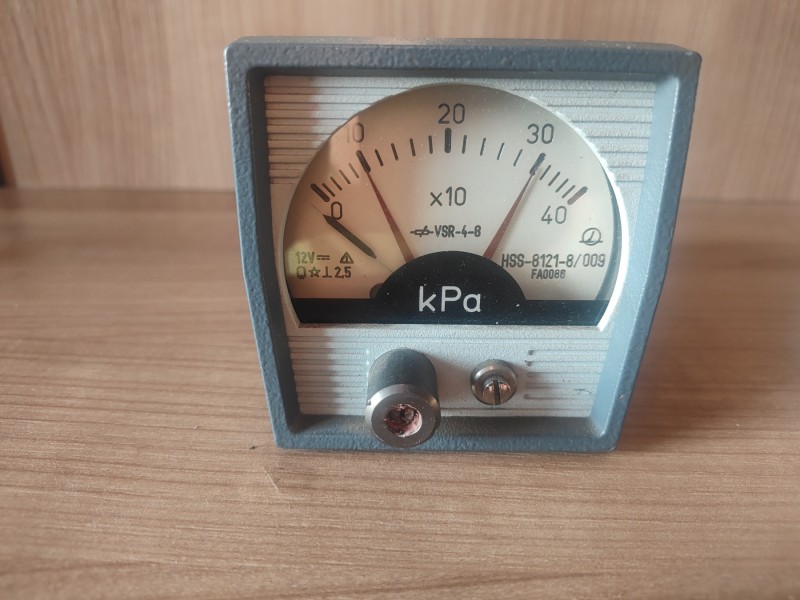 Analogni pokazivač pritiska