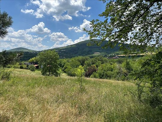 Gradjevinsko zemljište|Nemenikuće-pogled na Kosmaj