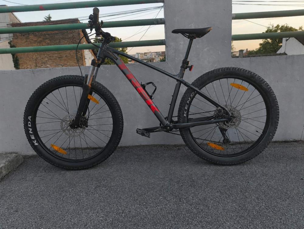 Trek Roscoe 6