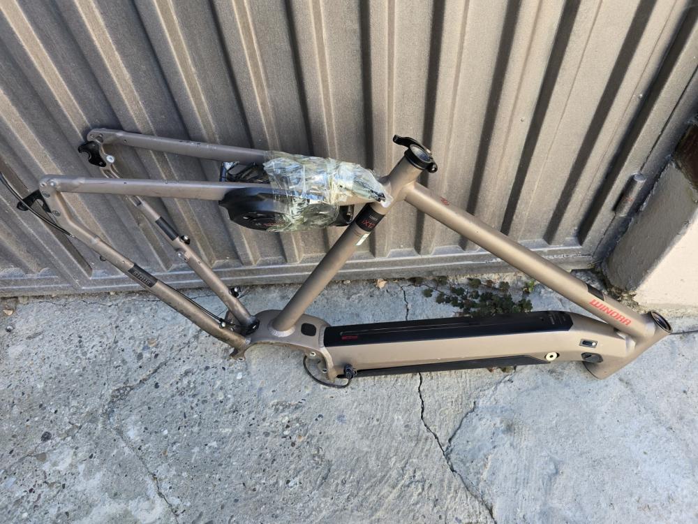 Winora 27.5 bosch cx 4 ima poklopac