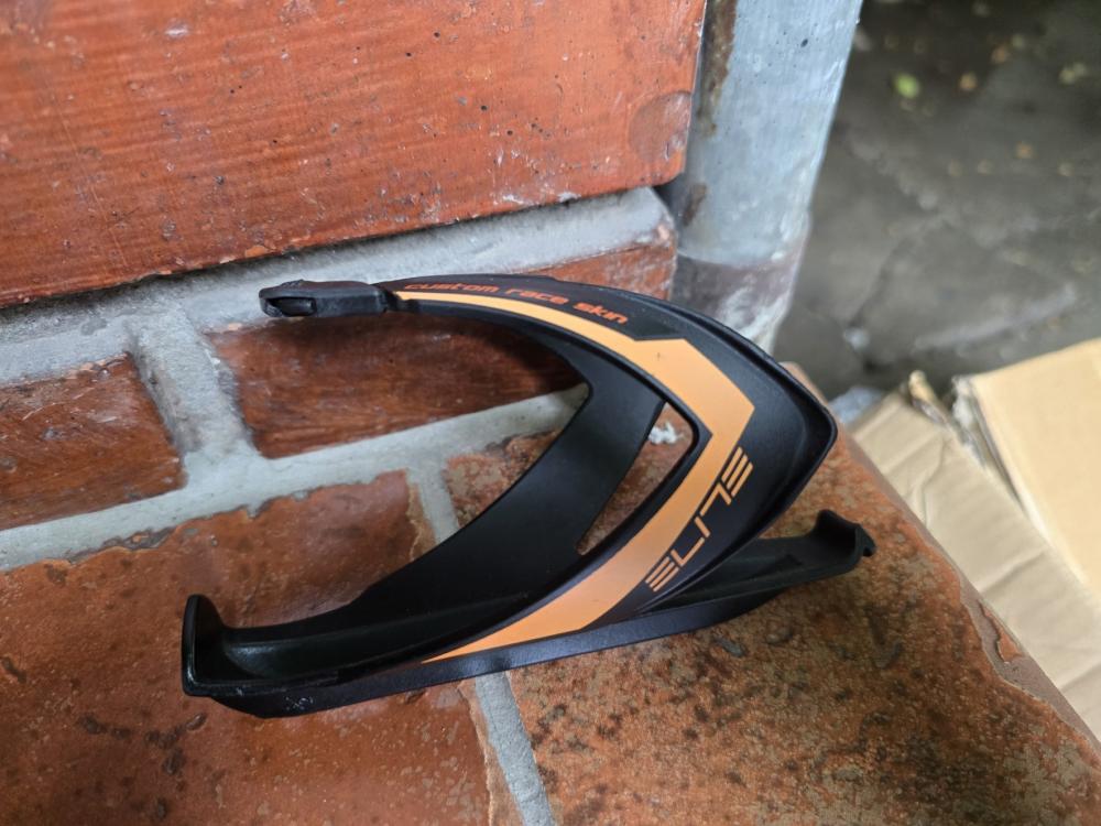 Elite nosac