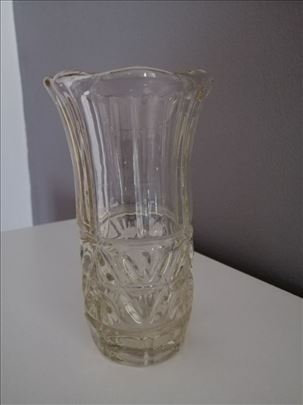 Staklena vaza