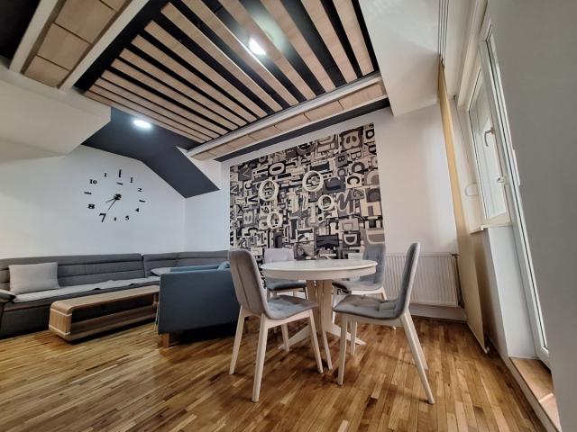 Izdajem stan u Novom Sadu