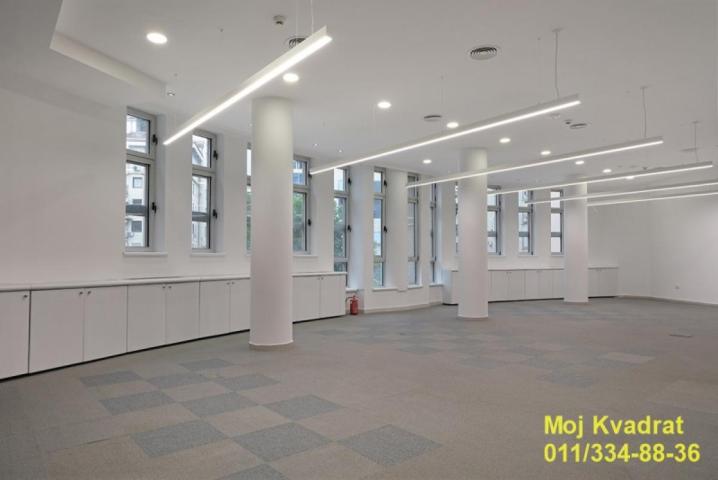 Savski venac, Savski trg – Karađorđeva, 200m2