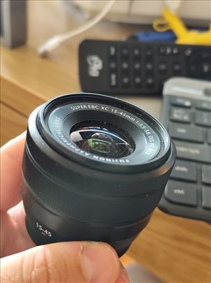 FujiFilm XC 15-45mm f/3.5-5.6