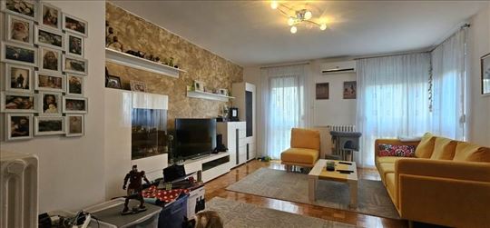 Kompletno renoviran i namešten 3.5 stan - Vidikova