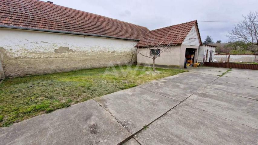 Bezdan – Kuća 152m², plac 1.839m²