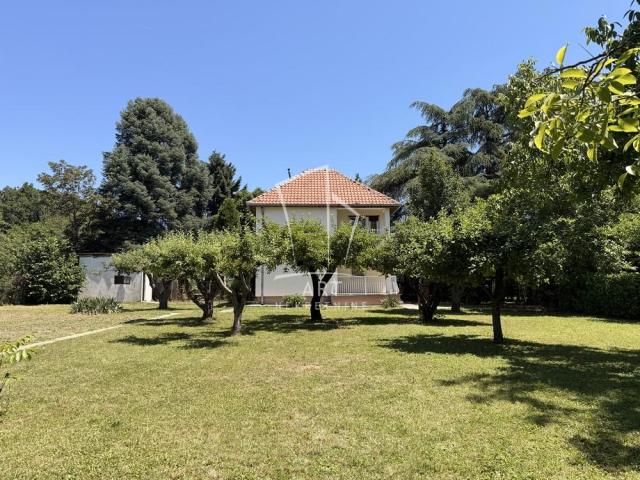Porodična kuća bruto površine 110m2, sa placem od 10ari ID#15477