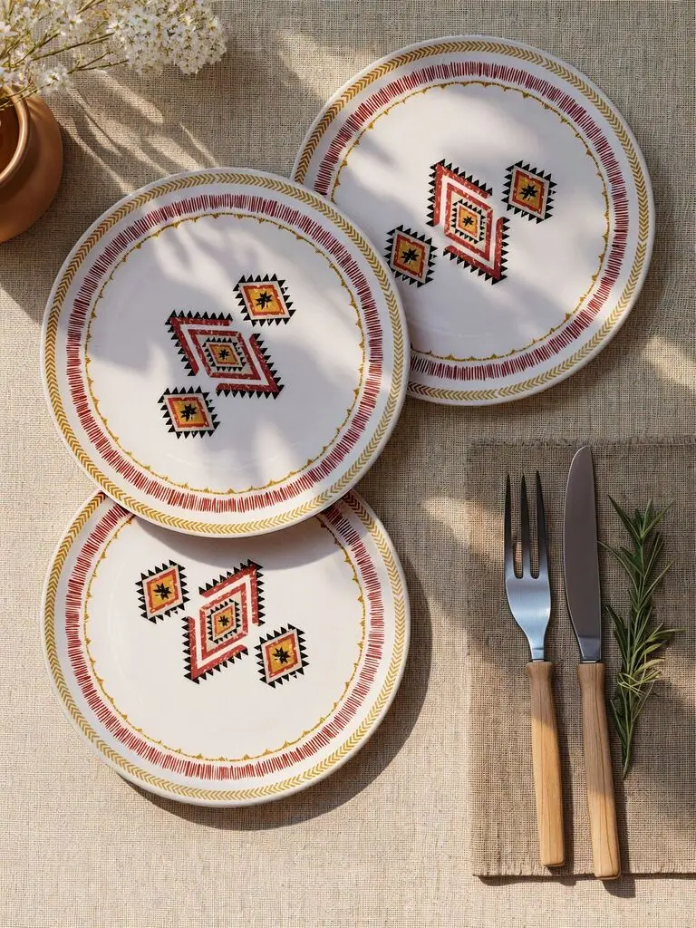 Hermia Set servisnih tanjira, 6 komada, Beli