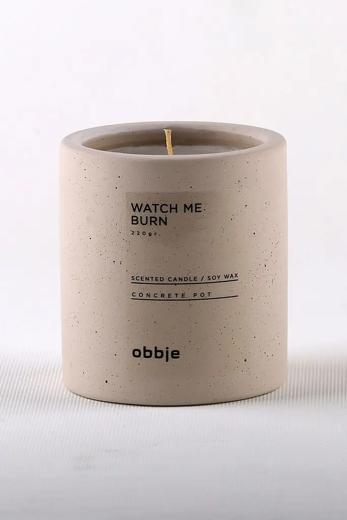 Aberto Design Betonska sveća Watch Me Burn Verti, Miris ambera, Parafin i soja, 8.5 cm, Bež