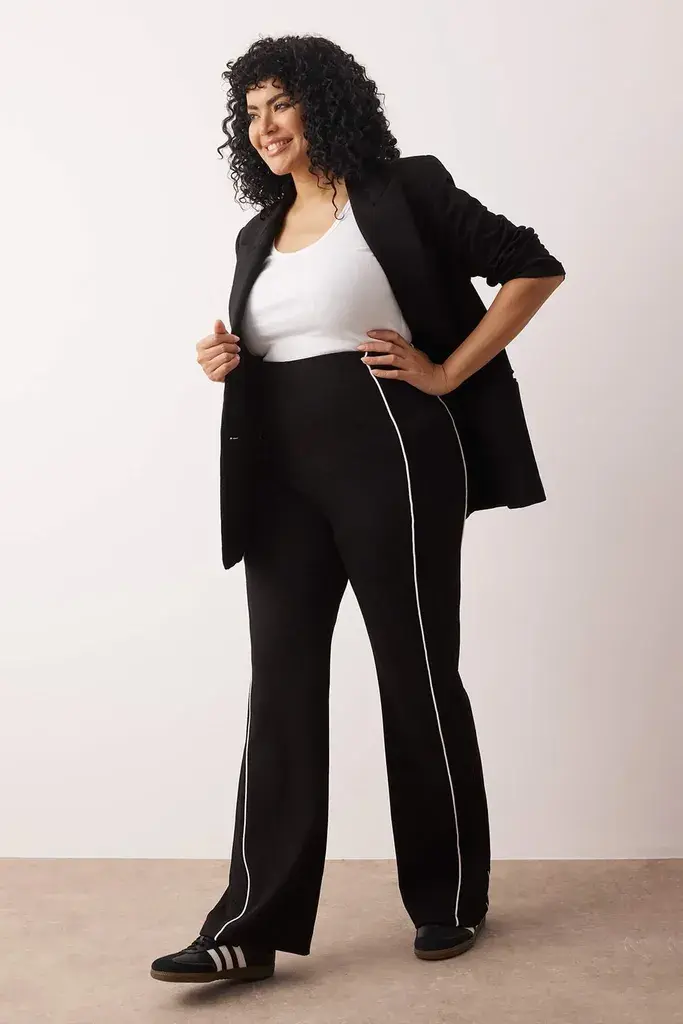Trendyol Curve Ženske pantalone Tbbaw26Ar00005, Crne