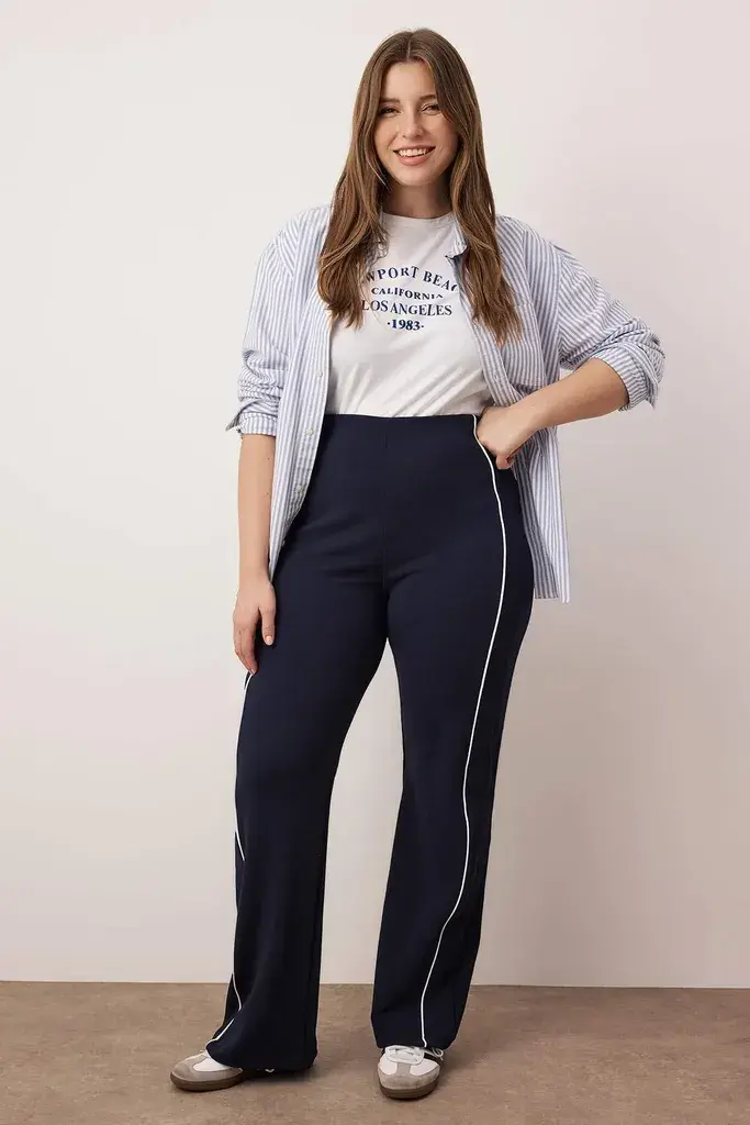 Trendyol Curve Ženske pantalone Tbbaw26Ar00005, Tamnoplave