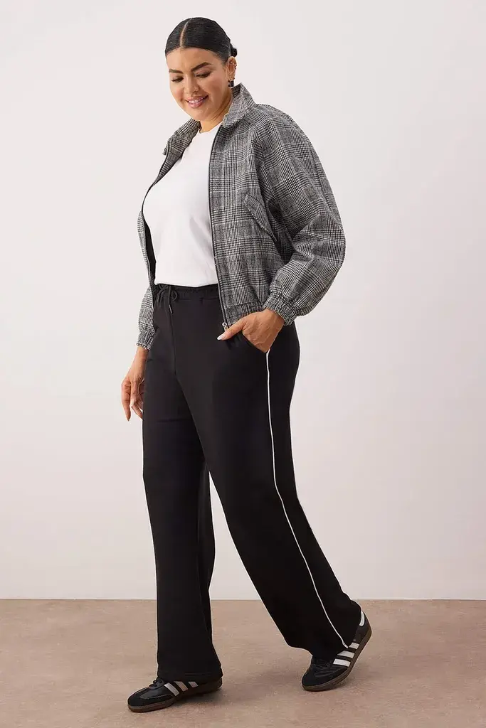 Trendyol Curve Ženski donji deo trenerke Tbbaw26Aj00006, Crni