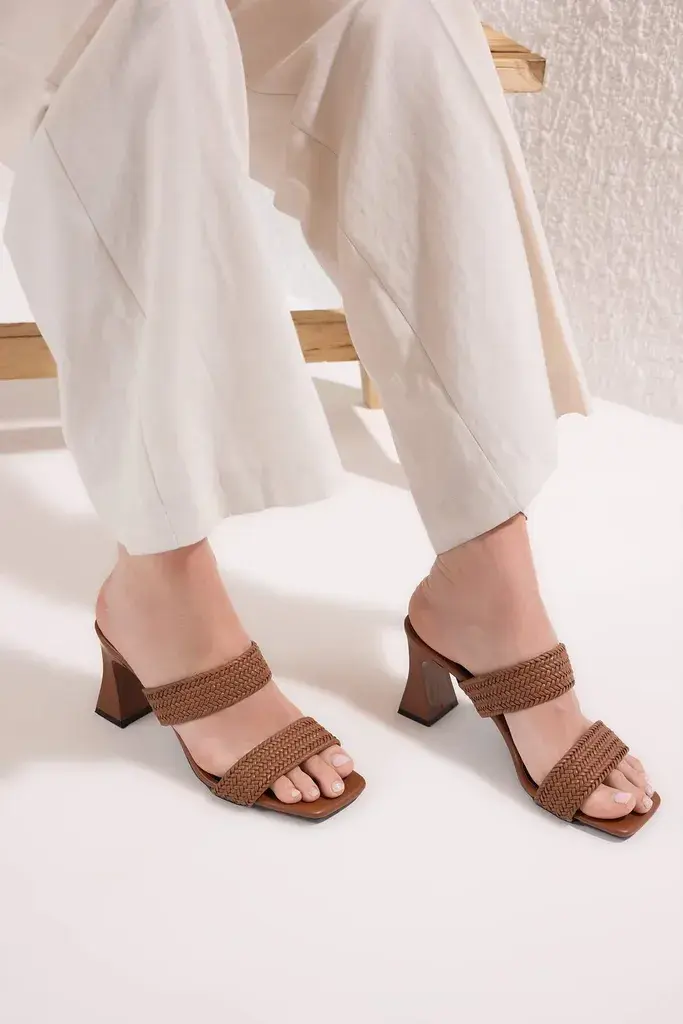 Trendyol Shoes Ženske papuče Takss25To00107, Smeđe