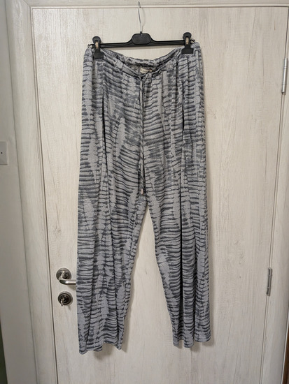 %AKCIJA% Women secret srebrne pantalone