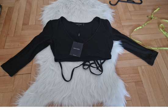 Night Addict crop top NOVO sa etiketom %%%499