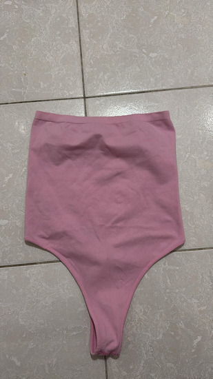 Bershka body xs-s
