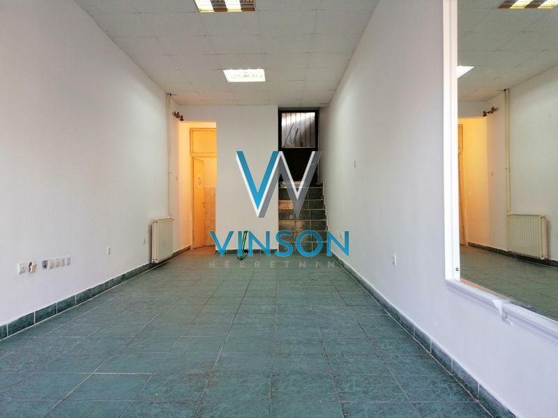 Novi Sad, Rotkvarija - Uknjižen ulični lokal ID#8000100
70.040 €