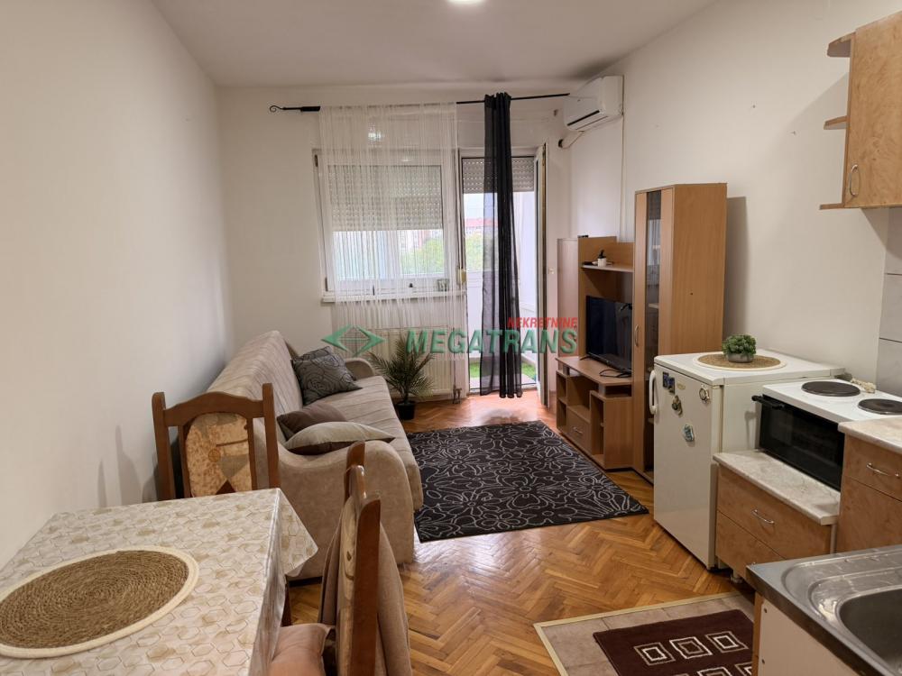 Garsonjera, 26m2, Nova Detelinara ul. Ilije Birčanina ID#1920
250 €