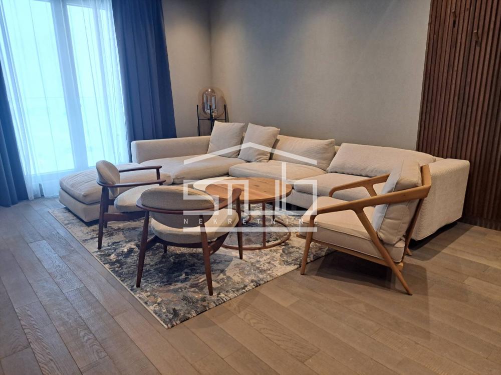 Lux 2.0 apartman na Kopaoniku, Prodaja! ID#1586
549.500 €