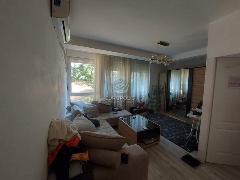 U srcu Vračara, zgrada od fasadne cigle ID#9629
220.000 €