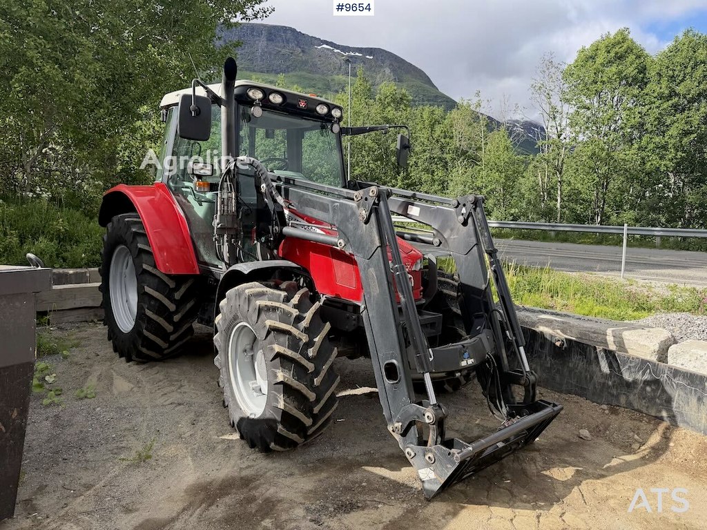 Massey Ferguson 5450 traktor točkaš