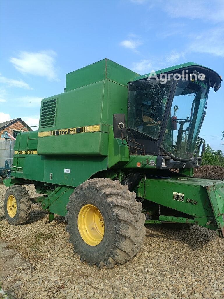 John Deere 1177 kombajn za žito