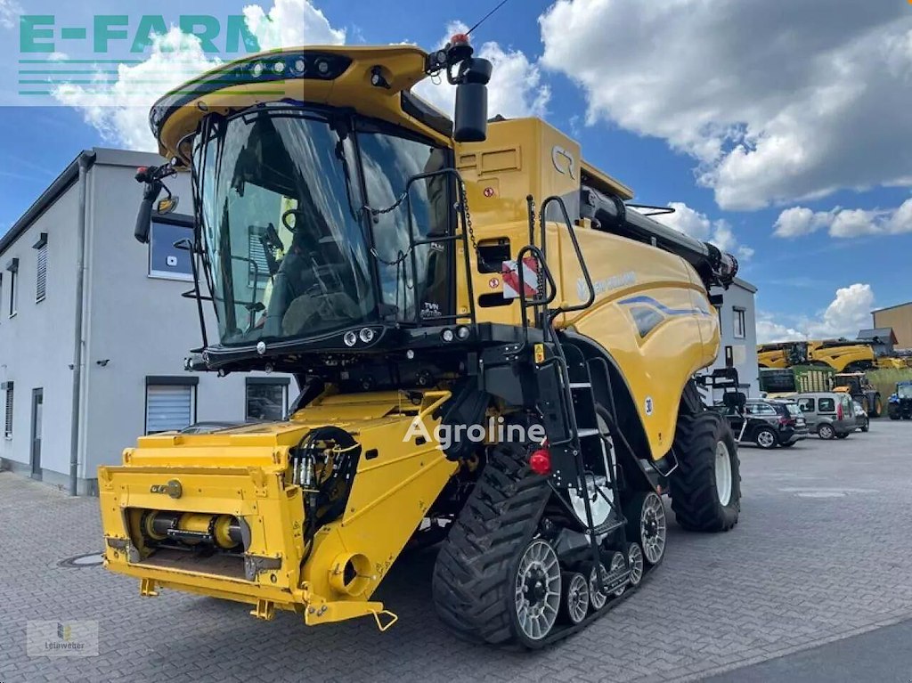 New Holland cr 8.90 raupe kombajn za žito