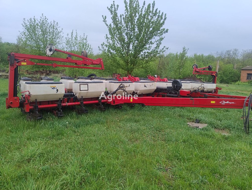 Challenger 8180 pneumatska precizna sejalica