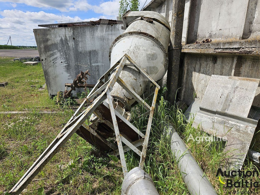 Prodaje se Cyclone silos na aukciji