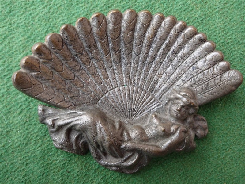Metalna pepeljara
