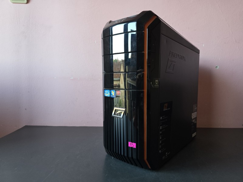 Acer - i7 2600 - 16GB RAM - 8 i 6 pin napajanje