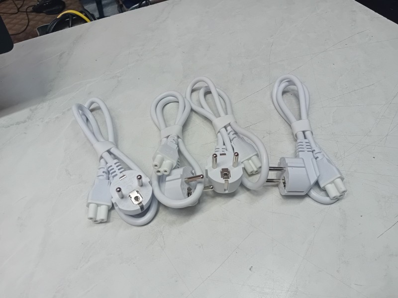 4 x detelina kabal ispravni beli 70cm