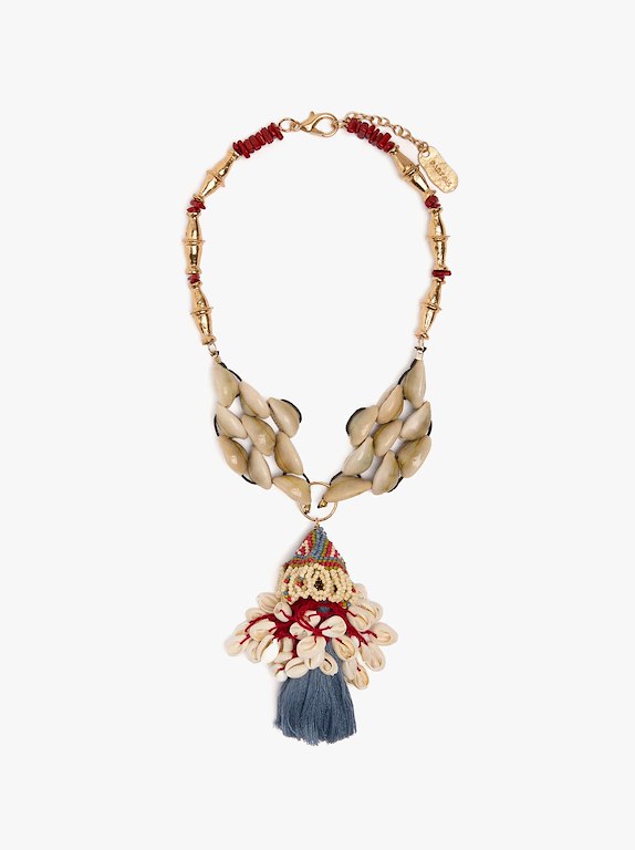 ETHNIC NECKLACE WITH SHELLS AND TASSEL