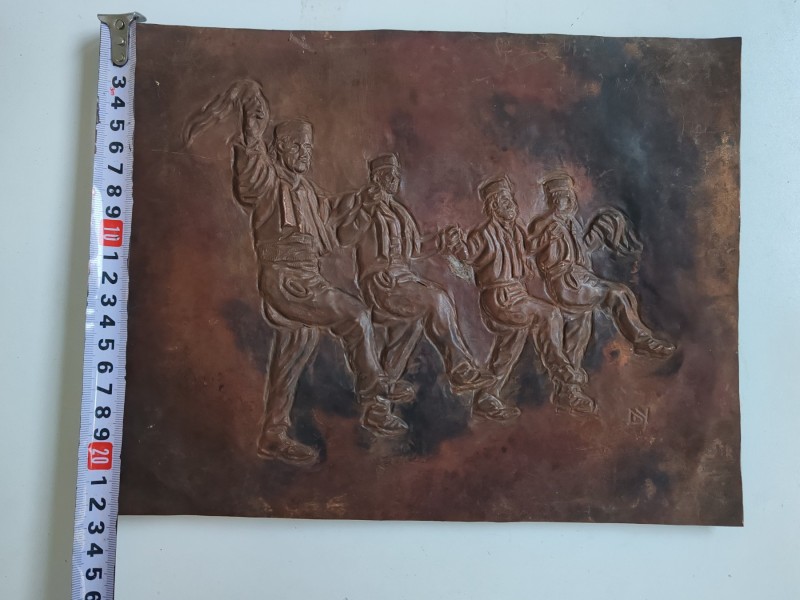 STARI BAKARNI RELJEF CRNOGORSKO KOLO DUSAN NIKOLIC