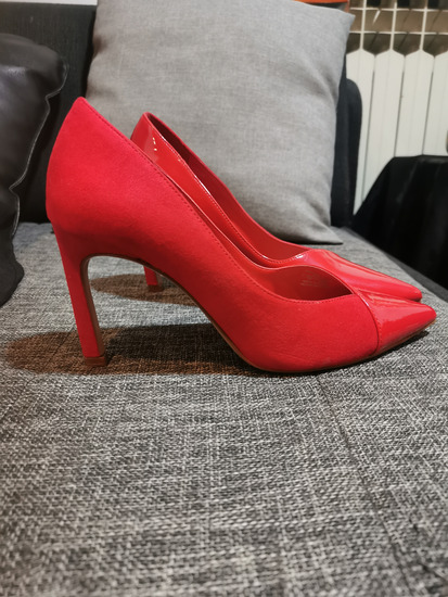 STRADIVARIUS CRVENE SALONKE 37