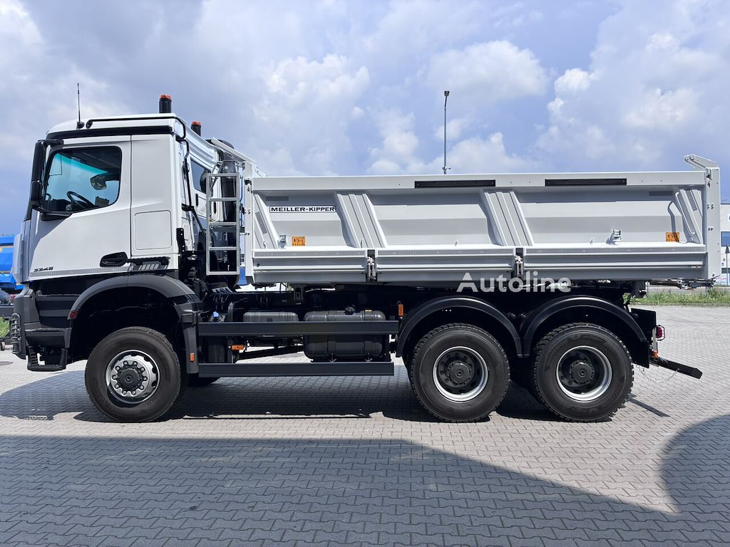 Novi Mercedes-Benz Arocs 3345 K kiper