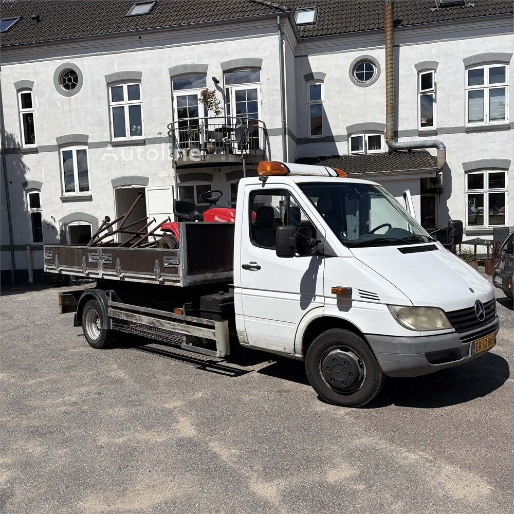 Prodaje se Mercedes-Benz 616 CDI kiper na aukciji