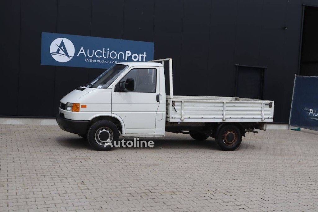 Prodaje se Volkswagen Pick-Up kamion s ravnom platformom < 3.5t na aukciji