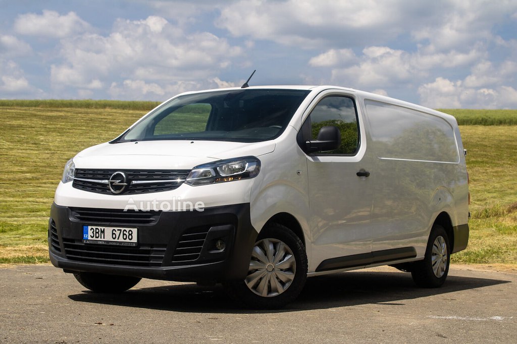 Opel Vivaro minibus furgon