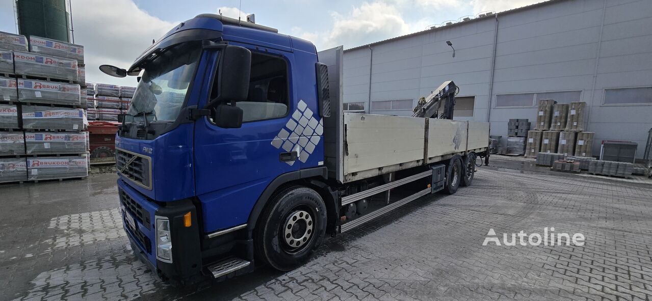 Volvo FM 460 kamion s ravnom platformom