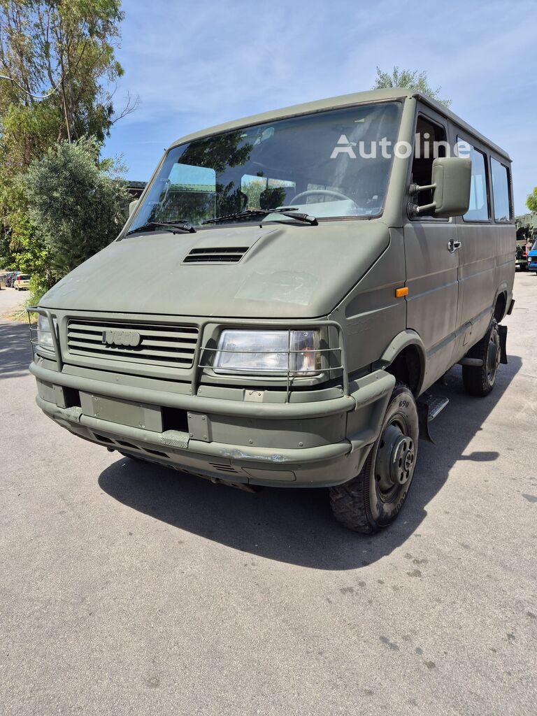 IVECO Daily 35-10 putnički minibus