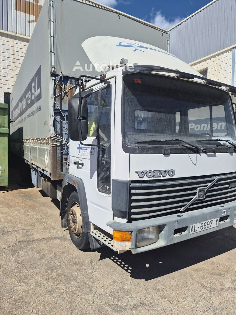 Prodaje se IVECO Eurocargo kamion platforme na aukciji