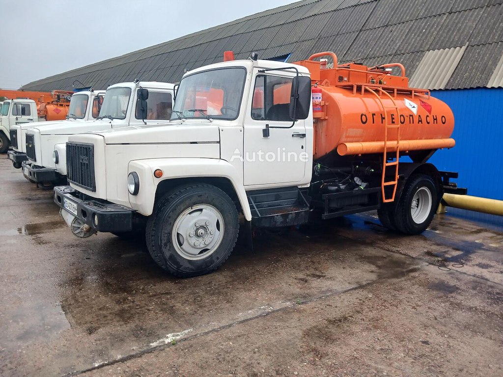 GAZ 3309 autocisterna za gorivo