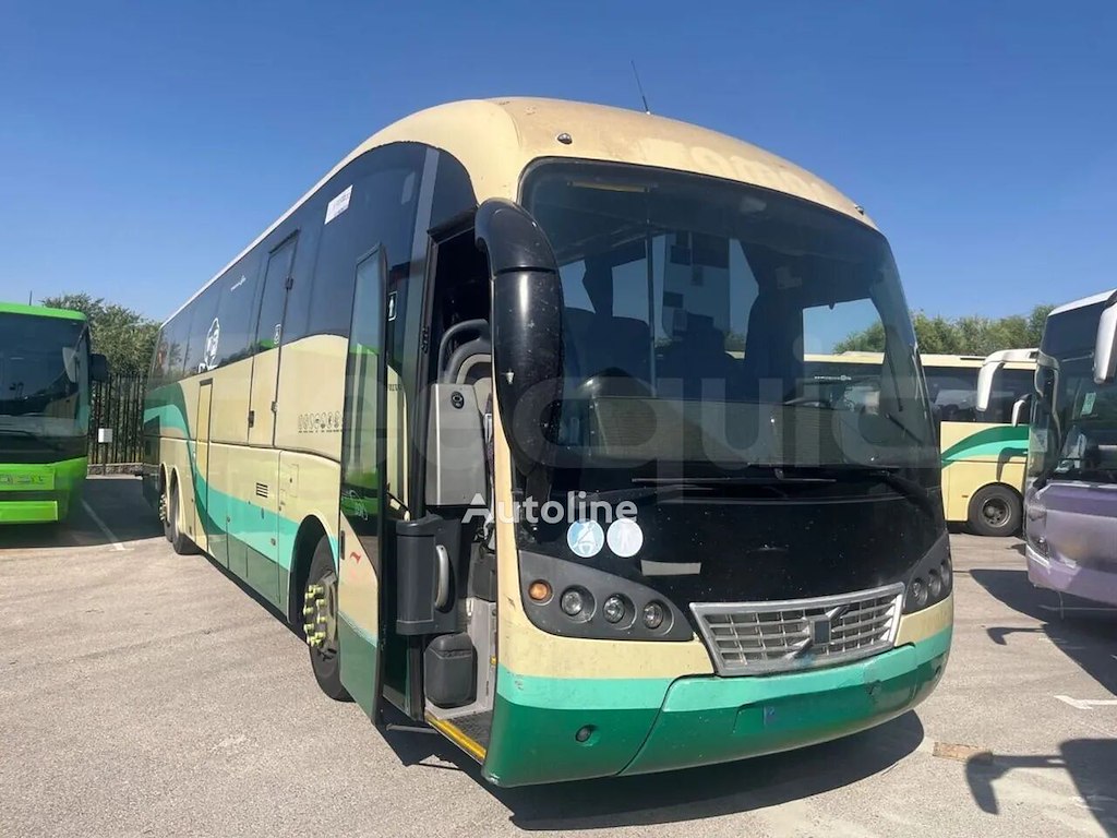 Volvo B12 turistički autobus