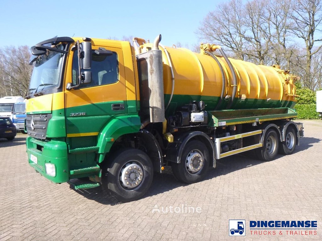 Mercedes-Benz Axor 3236 8x4 RHD vacuum tank autofekalac