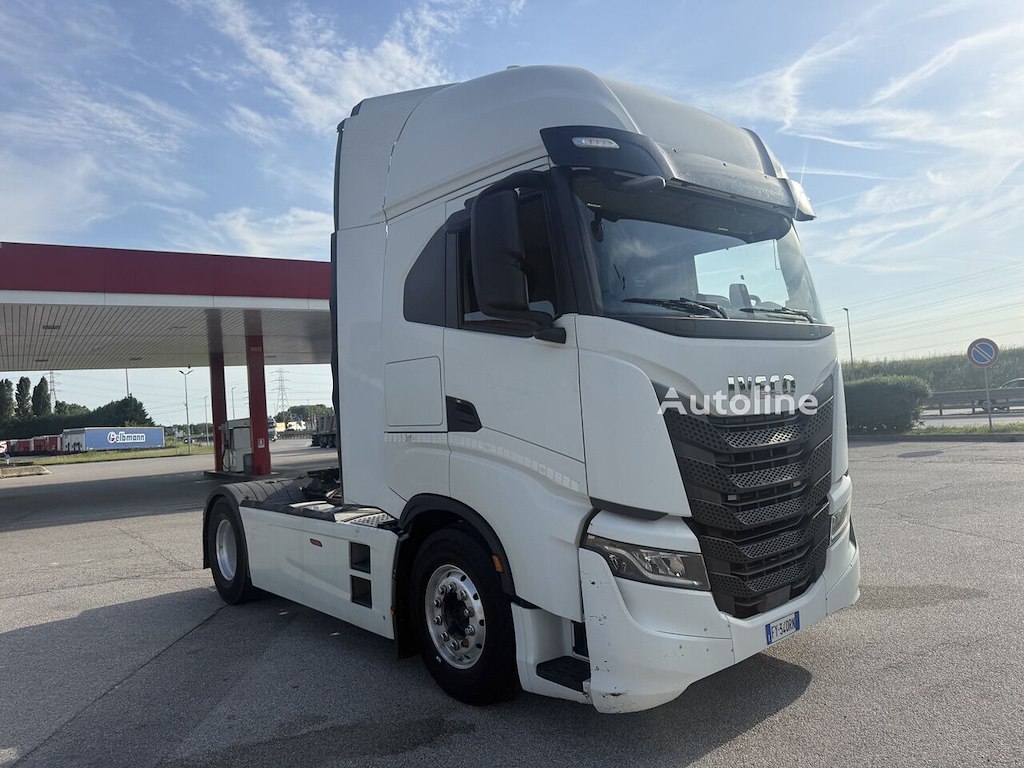 IVECO S-Way 510 tegljač