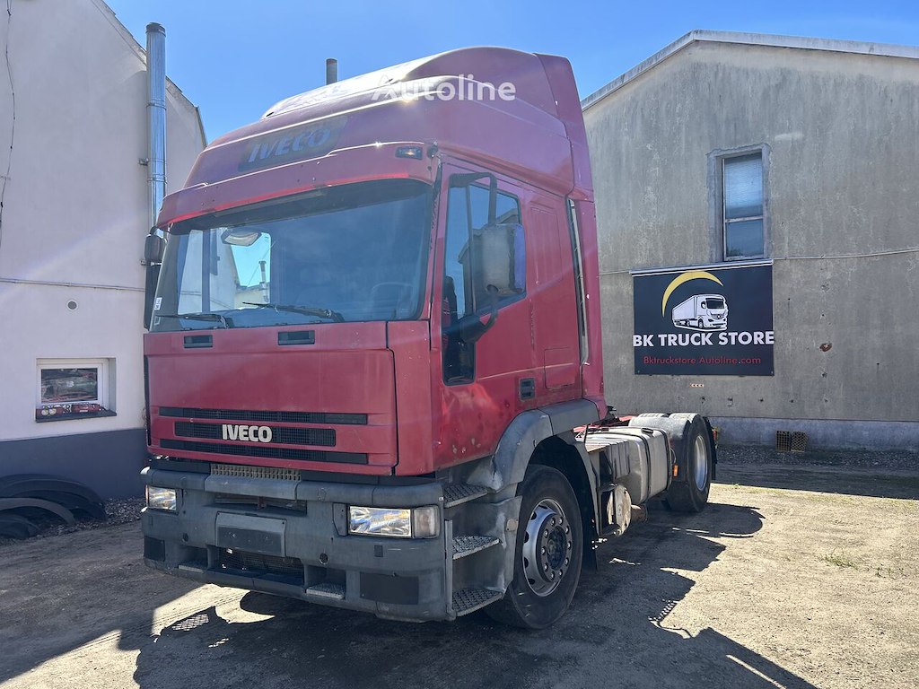 IVECO Eurotech tegljač